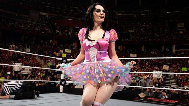 Paige Reveals Why Shes Been Off Tv Showers Props On A Diva